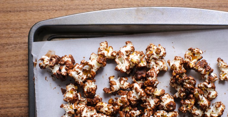 Wing it: Chocolate Speculoos Popcorn – The Rubber Scraper Movement